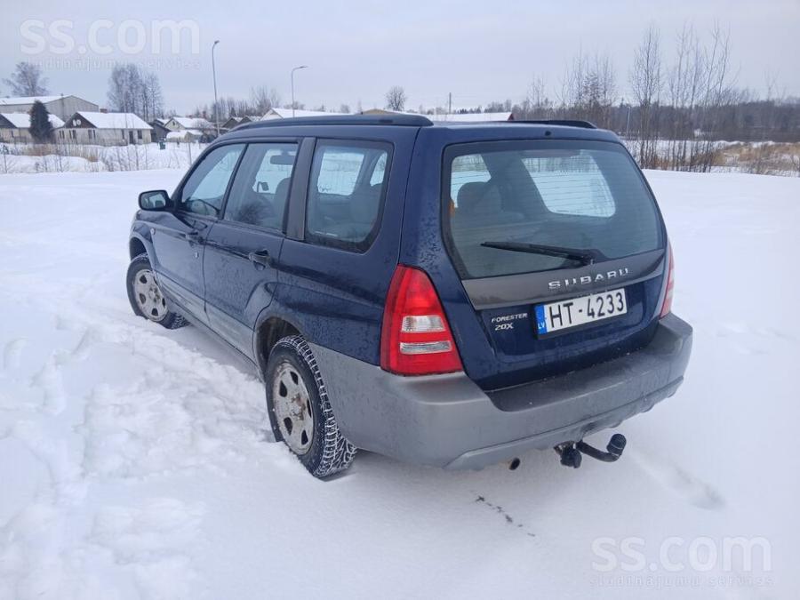 Zils Subaru Forester 2004 Gulbene, ar dzinēja tilpumu 2.00 L un nobraukumu 230 tūkst. km par 2555 €, foto 14 vietnē AUTOMOTO.COM.LV