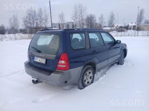 Zils Subaru Forester 2004 Gulbene, ar dzinēja tilpumu 2.00 L un nobraukumu 230 tūkst. km par 2555 €, foto 15 vietnē AUTOMOTO.COM.LV