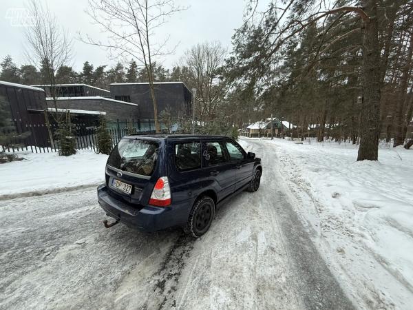 Zils Subaru Forester 2005 Viļņa, ar dzinēja tilpumu 2.00 L un nobraukumu 280 tūkst. km par 2050 €, foto 6 vietnē AUTOMOTO.COM.LV