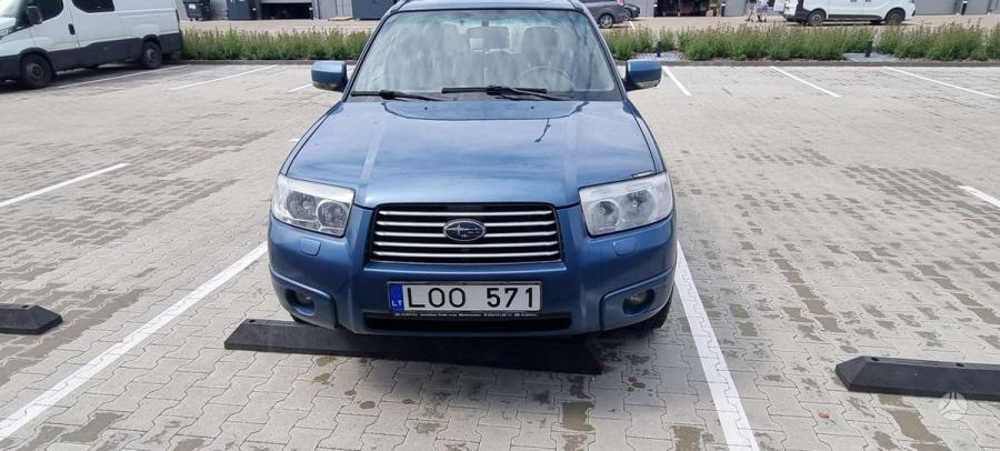 Blue Subaru Forester 2007 in Vilnius, with an engine capacity of 1.99 L and mileage of 403 thousand km for 1250 €, photo 3 on AUTOMOTO.COM.LV