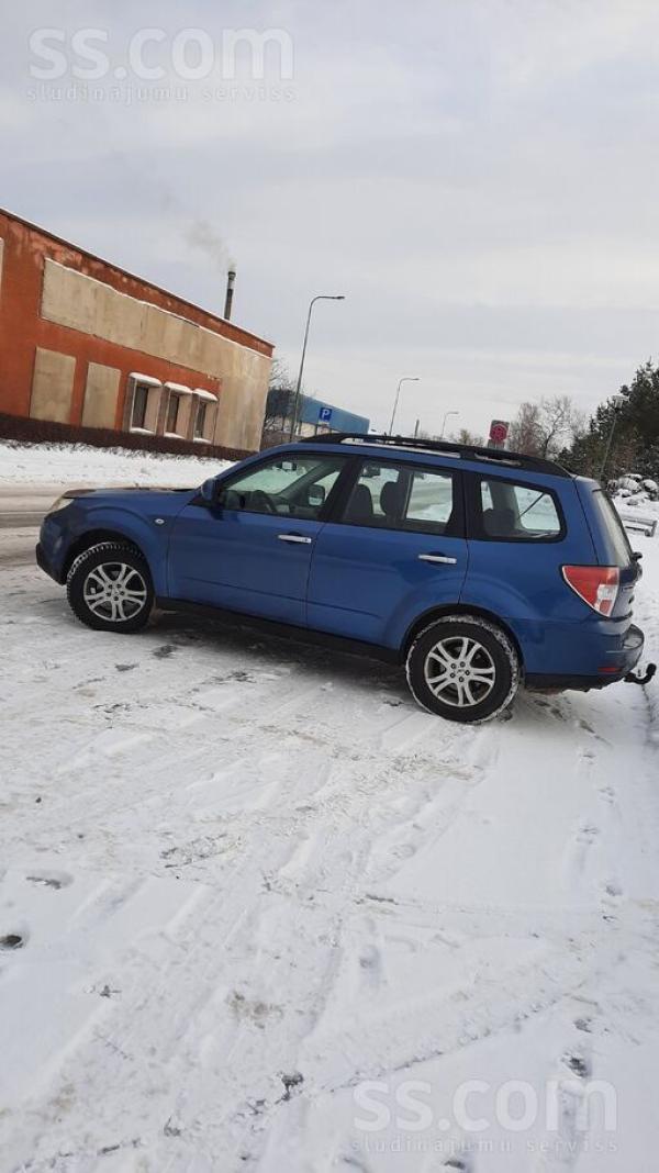 Zils Subaru Forester 2008 Ventspils, ar dzinēja tilpumu 2.00 L un nobraukumu 232 tūkst. km par 3500 €, foto 5 vietnē AUTOMOTO.COM.LV