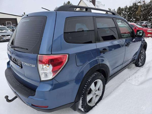 Blue Subaru Forester 2008 in Utena, with an engine capacity of 2.00 L and mileage of 204 thousand km for 5650 €, photo 3 on AUTOMOTO.COM.LV
