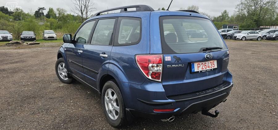 Blue Subaru Forester 2009 in Utena, with an engine capacity of 2.00 L and mileage of 188 thousand km for 6400 €, photo 6 on AUTOMOTO.COM.LV