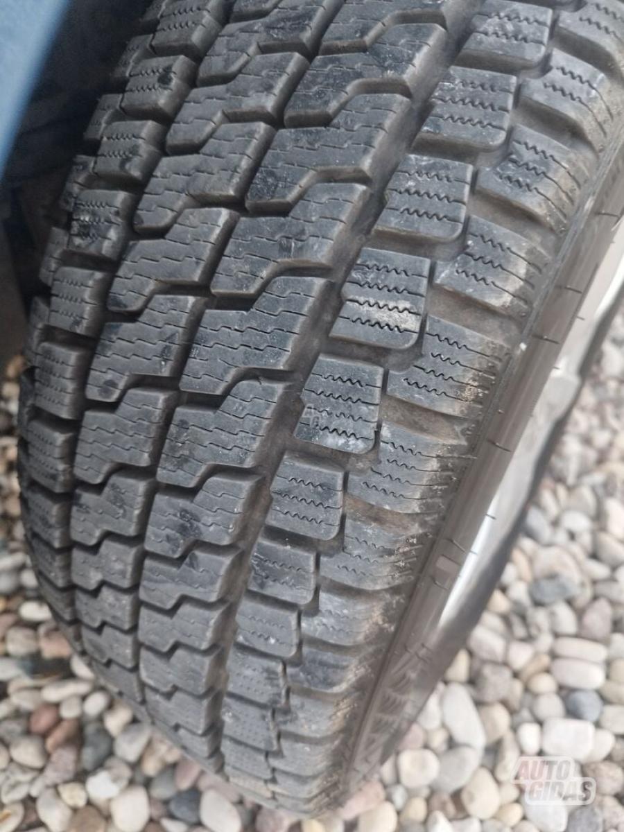 Zils Subaru Forester 2009 Druskininkai, ar dzinēja tilpumu 2.00 L un nobraukumu 232 tūkst. km par 5550 €, foto 17 vietnē AUTOMOTO.COM.LV