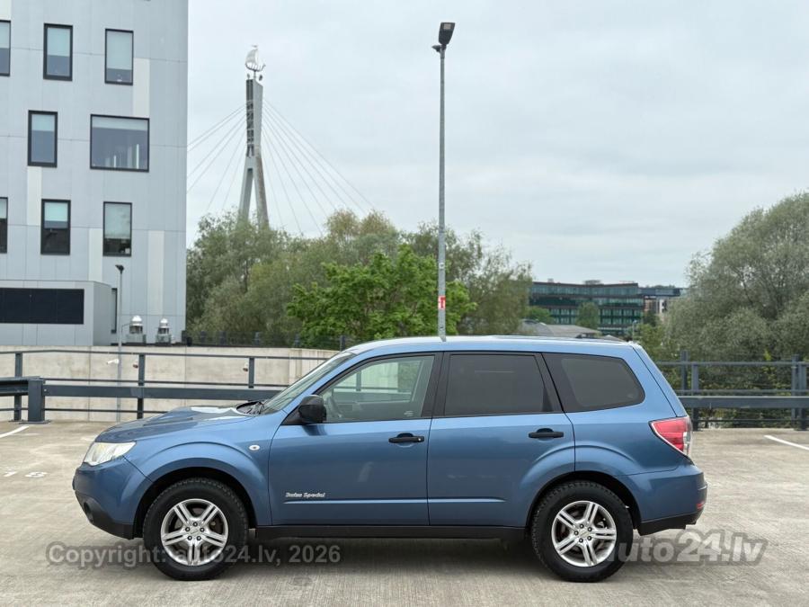 Blue Subaru Forester 2010 in Tartu, with an engine capacity of 2.00 L and mileage of 253 thousand km for 2590 €, photo 5 on AUTOMOTO.COM.LV