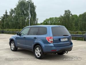 Blue Subaru Forester 2010 in Tartu, with an engine capacity of 2.00 L and mileage of 253 thousand km for 2590 €, photo 7 on AUTOMOTO.COM.LV