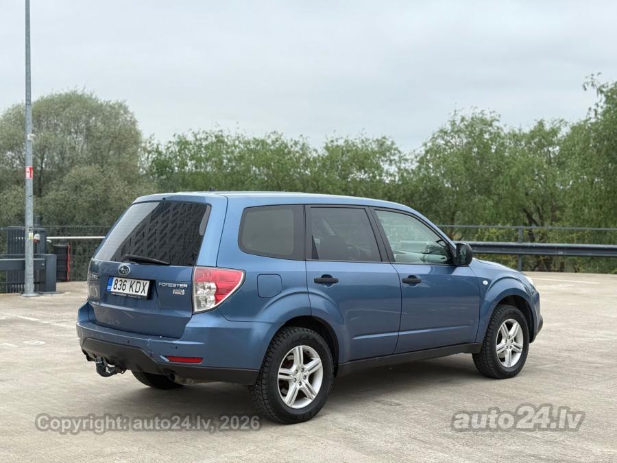 Blue Subaru Forester 2010 in Tartu, with an engine capacity of 2.00 L and mileage of 253 thousand km for 2590 €, photo 8 on AUTOMOTO.COM.LV