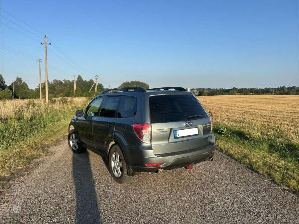 Blue Subaru Forester 2011 in Klaipeda, with an engine capacity of 2.50 L and mileage of 134 thousand km for 5500 €, photo 4 on AUTOMOTO.COM.LV