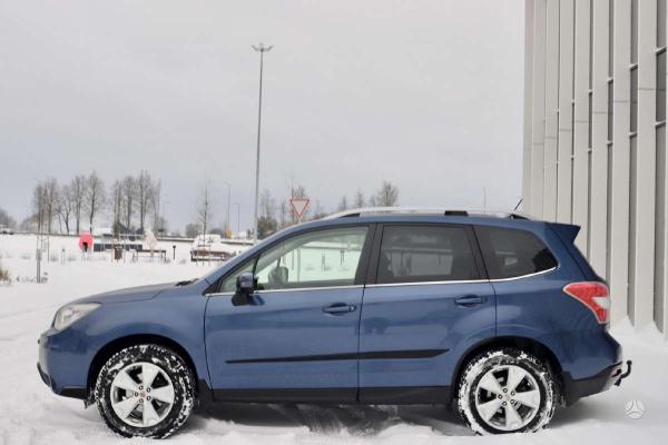 Blue Subaru Forester 2013 in Vilnius, with an engine capacity of 2.00 L and mileage of 171 thousand km for 8499 €, photo 5 on AUTOMOTO.COM.LV