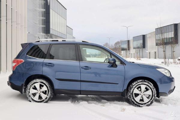 Blue Subaru Forester 2013 in Vilnius, with an engine capacity of 2.00 L and mileage of 171 thousand km for 8499 €, photo 6 on AUTOMOTO.COM.LV