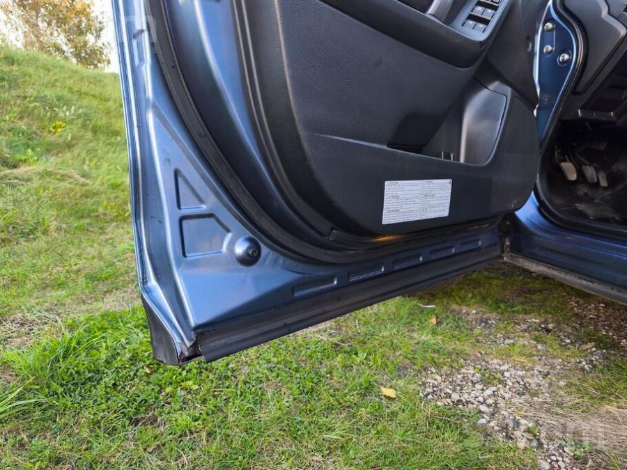 Zils Subaru Forester 2014 Liepāja, ar dzinēja tilpumu 2.00 L un nobraukumu 299 tūkst. km par 6150 €, foto 9 vietnē AUTOMOTO.COM.LV