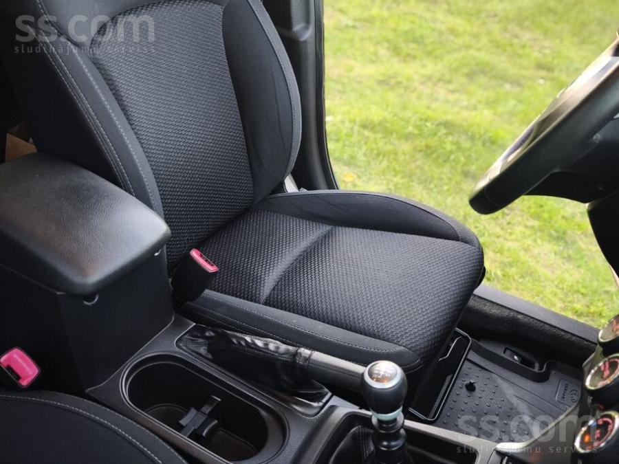 Zils Subaru Forester 2014 Liepāja, ar dzinēja tilpumu 2.00 L un nobraukumu 299 tūkst. km par 6150 €, foto 18 vietnē AUTOMOTO.COM.LV