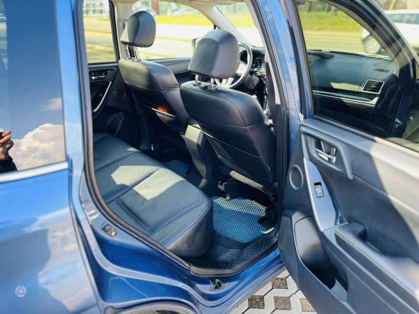 Blue Subaru Forester 2017 in Klaipeda, with an engine capacity of 2.00 L and mileage of 310 thousand km for 8500 €, photo 8 on AUTOMOTO.COM.LV