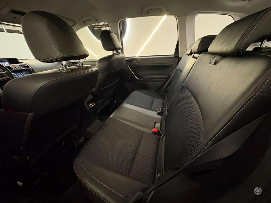 Zils Subaru Forester 2018 Marijampole, ar dzinēja tilpumu 2.00 L un nobraukumu 230 tūkst. km par 12850 €, foto 13 vietnē AUTOMOTO.COM.LV