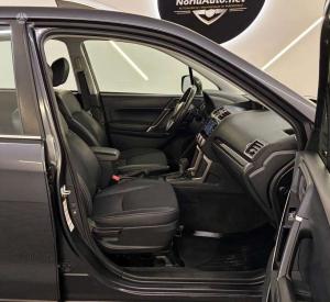 Zils Subaru Forester 2018 Marijampole, ar dzinēja tilpumu 2.00 L un nobraukumu 230 tūkst. km par 12850 €, foto 24 vietnē AUTOMOTO.COM.LV