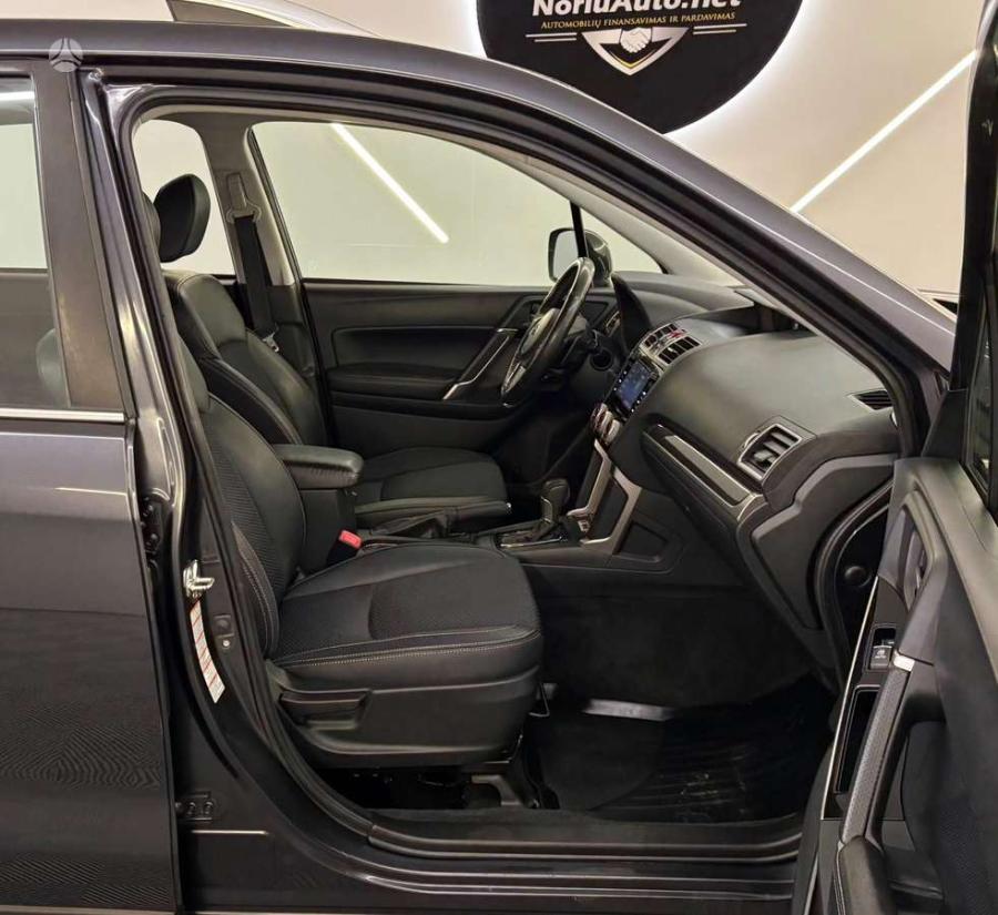 Zils Subaru Forester 2018 Marijampole, ar dzinēja tilpumu 2.00 L un nobraukumu 230 tūkst. km par 12850 €, foto 24 vietnē AUTOMOTO.COM.LV
