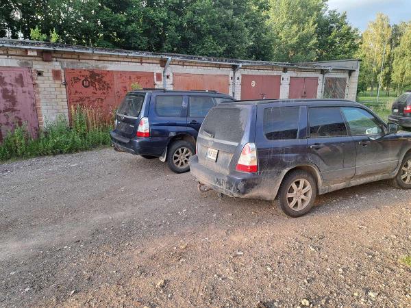Blue Subaru Forester 2006 in Marijampole, with an engine capacity of 0.00 L and mileage of 400 thousand km for 999 €, photo 3 on AUTOMOTO.COM.LV