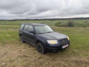 Blue Subaru Forester 2006 in Klaipeda, with an engine capacity of 1.99 L and mileage of 293 thousand km for 3600 €, photo 4 on AUTOMOTO.COM.LV