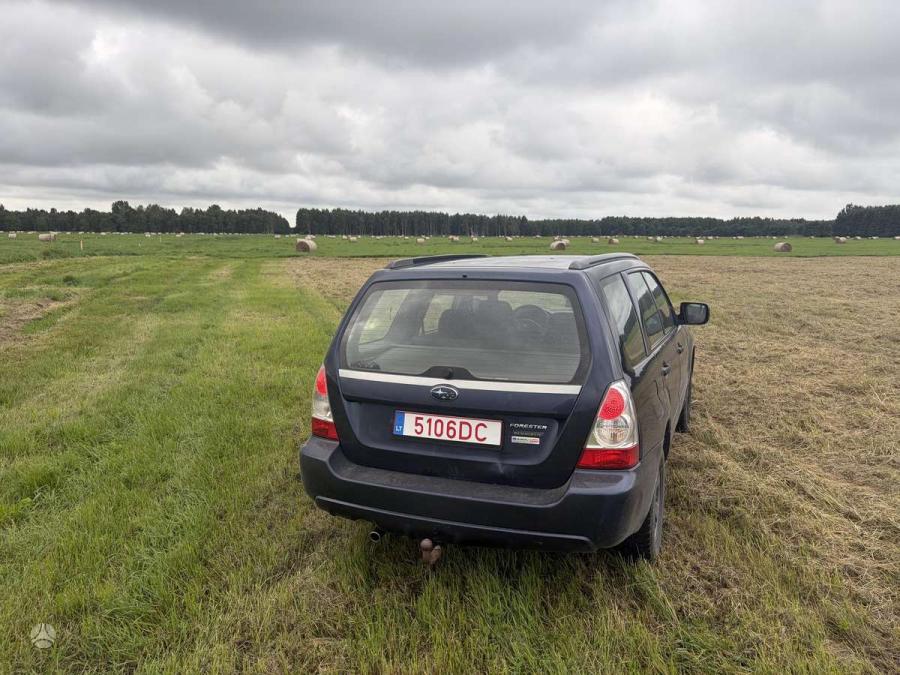 Blue Subaru Forester 2006 in Klaipeda, with an engine capacity of 1.99 L and mileage of 293 thousand km for 3600 €, photo 6 on AUTOMOTO.COM.LV