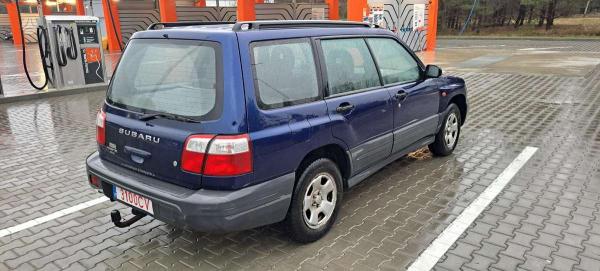 Zils Subaru Forester 2002 Viļņa, ar dzinēja tilpumu 2.00 L un nobraukumu 245 tūkst. km par 3500 €, foto 4 vietnē AUTOMOTO.COM.LV