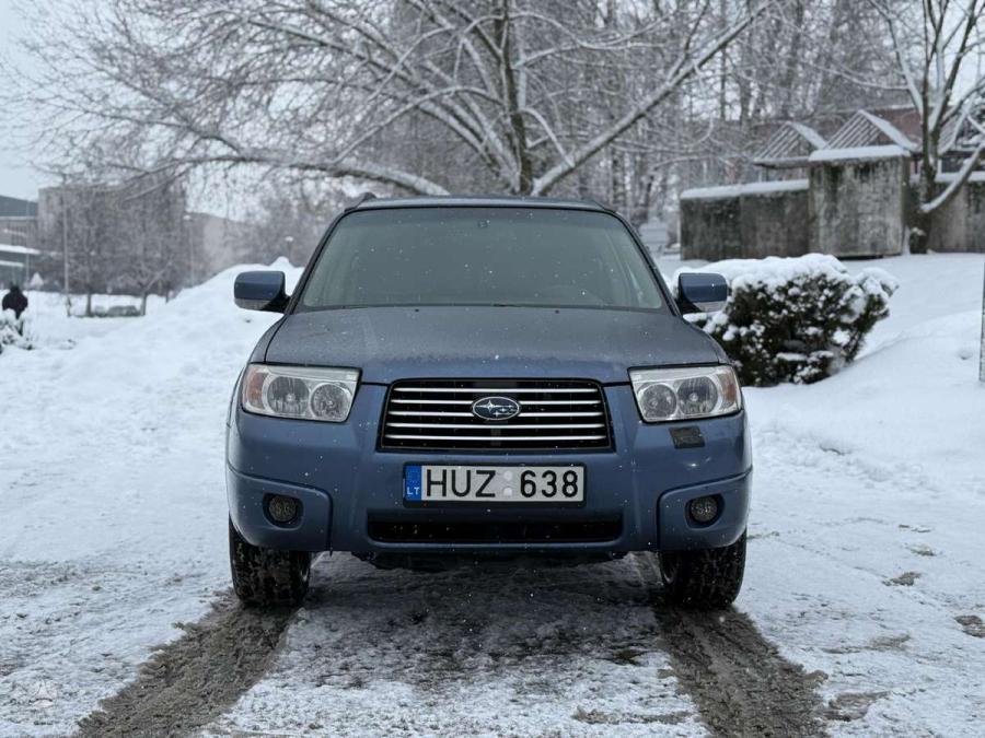 Blue Subaru Forester 2008 in Vilnius, with an engine capacity of 2.50 L and mileage of 256 thousand km for 2350 €, photo 2 on AUTOMOTO.COM.LV