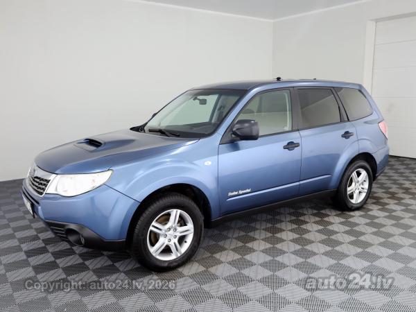 Zils Subaru Forester 2010 Tallina, ar dzinēja tilpumu 2.00 L un nobraukumu 253 tūkst. km par 2599 €, foto 2 vietnē AUTOMOTO.COM.LV