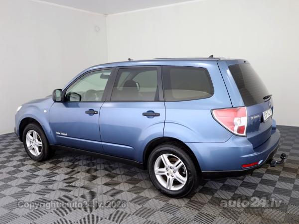 Zils Subaru Forester 2010 Tallina, ar dzinēja tilpumu 2.00 L un nobraukumu 253 tūkst. km par 2599 €, foto 4 vietnē AUTOMOTO.COM.LV