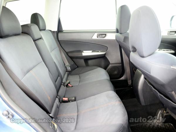Zils Subaru Forester 2010 Tallina, ar dzinēja tilpumu 2.00 L un nobraukumu 253 tūkst. km par 2599 €, foto 7 vietnē AUTOMOTO.COM.LV