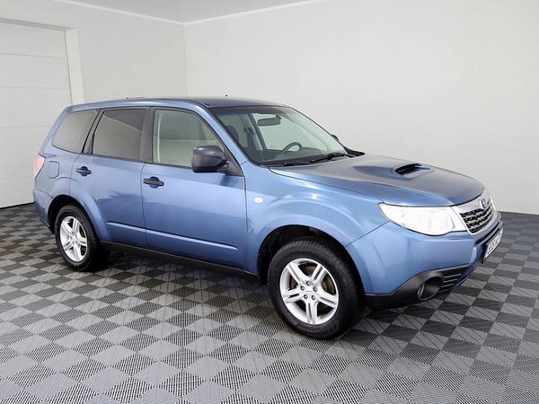 Zils Subaru Forester 2010 Tallina, ar dzinēja tilpumu 2.00 L un nobraukumu 253 tūkst. km par 2399 €, foto 1 vietnē AUTOMOTO.COM.LV