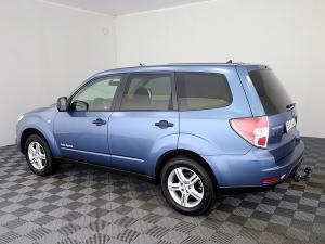 Zils Subaru Forester 2010 Tallina, ar dzinēja tilpumu 2.00 L un nobraukumu 253 tūkst. km par 2399 €, foto 5 vietnē AUTOMOTO.COM.LV