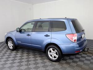Zils Subaru Forester 2010 Tallina, ar dzinēja tilpumu 2.00 L un nobraukumu 253 tūkst. km par 2399 €, foto 12 vietnē AUTOMOTO.COM.LV