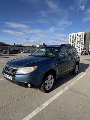 Zils Subaru Forester 2010 Viļņa, ar dzinēja tilpumu 2.46 L un nobraukumu 333 tūkst. km par 4600 €, foto  vietnē AUTOMOTO.COM.LV