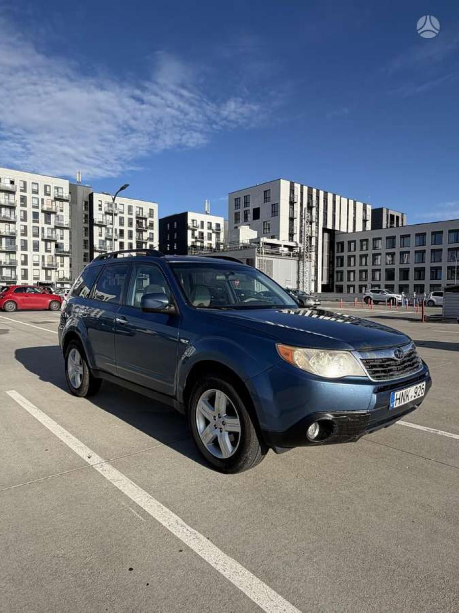 Zils Subaru Forester 2010 Viļņa, ar dzinēja tilpumu 2.46 L un nobraukumu 333 tūkst. km par 4600 €, foto 3 vietnē AUTOMOTO.COM.LV