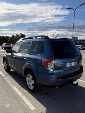 Zils Subaru Forester 2010 Viļņa, ar dzinēja tilpumu 2.46 L un nobraukumu 333 tūkst. km par 4600 €, foto 5 vietnē AUTOMOTO.COM.LV