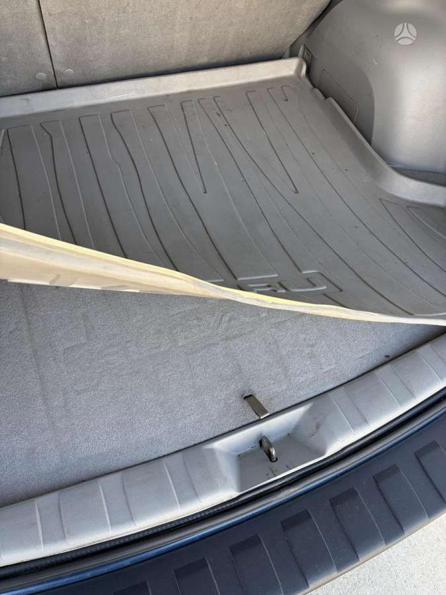 Zils Subaru Forester 2010 Viļņa, ar dzinēja tilpumu 2.46 L un nobraukumu 333 tūkst. km par 4600 €, foto 16 vietnē AUTOMOTO.COM.LV
