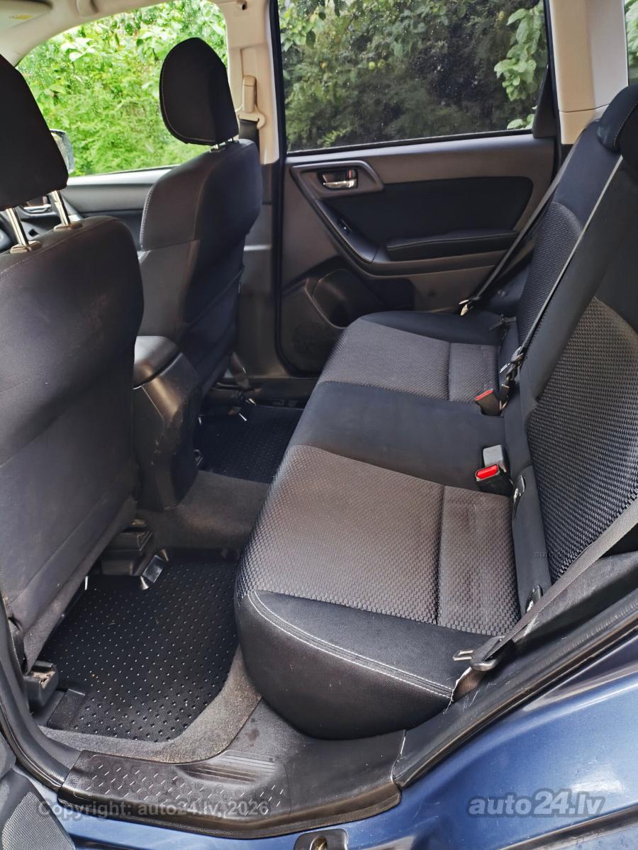 Blue Subaru Forester 2013 in Tallinn, with an engine capacity of 2.00 L and mileage of 257 thousand km for 7400 €, photo 11 on AUTOMOTO.COM.LV