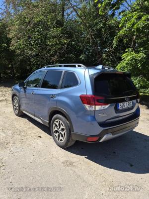 Zils Subaru Forester 2021 Tallina, ar dzinēja tilpumu 2.00 L un nobraukumu 90 tūkst. km par 19500 €, foto 4 vietnē AUTOMOTO.COM.LV