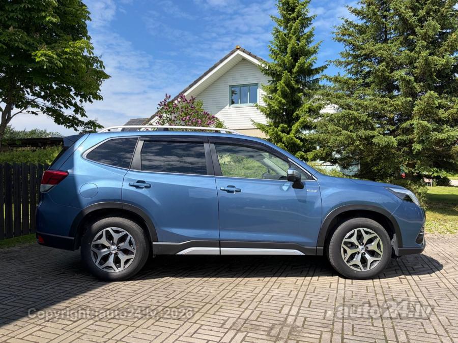 Zils Subaru Forester 2024 Tallina, ar dzinēja tilpumu 2.00 L un nobraukumu 42 tūkst. km par 27900 €, foto 5 vietnē AUTOMOTO.COM.LV