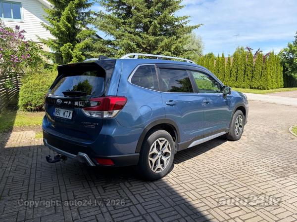 Blue Subaru Forester 2024 in Tallinn, with an engine capacity of 2.00 L and mileage of 42 thousand km for 27900 €, photo 5 on AUTOMOTO.COM.LV