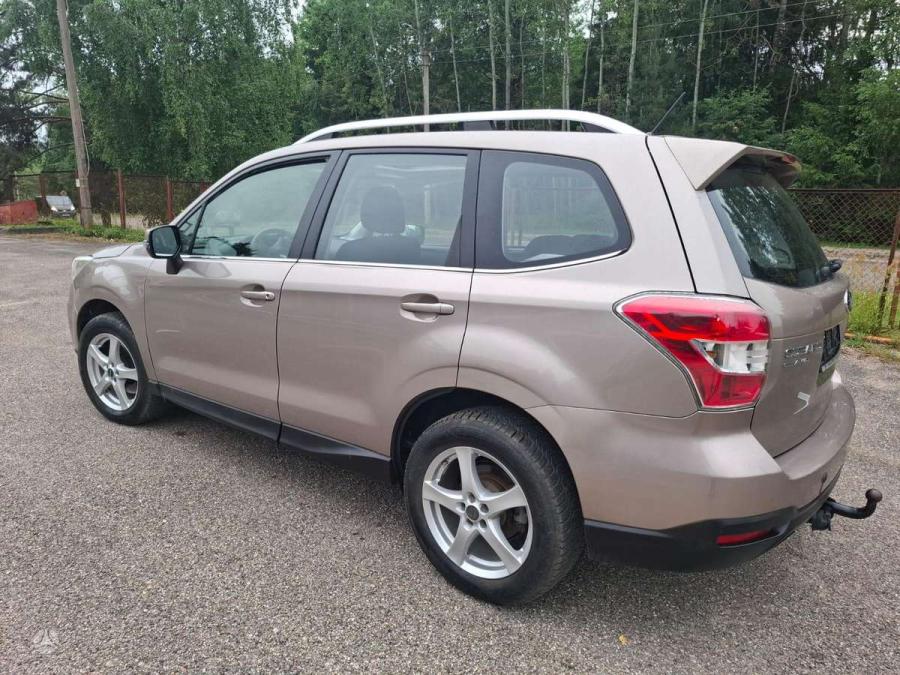 Brown Subaru Forester 2014 in Utena, with an engine capacity of 2.00 L and mileage of 263 thousand km for 6400 €, photo 8 on AUTOMOTO.COM.LV