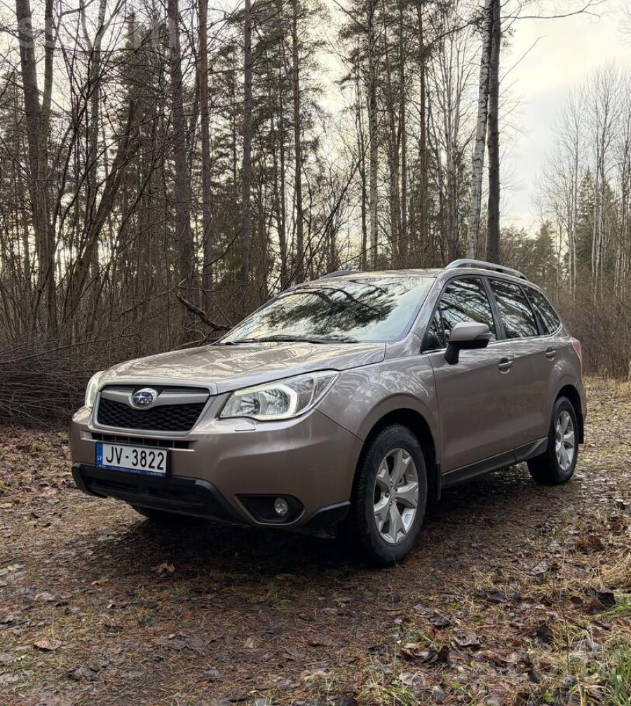 Brown Subaru Forester 2015 in Valmiera, with an engine capacity of 2.00 L and mileage of 203 thousand km for 6700 €, photo 2 on AUTOMOTO.COM.LV