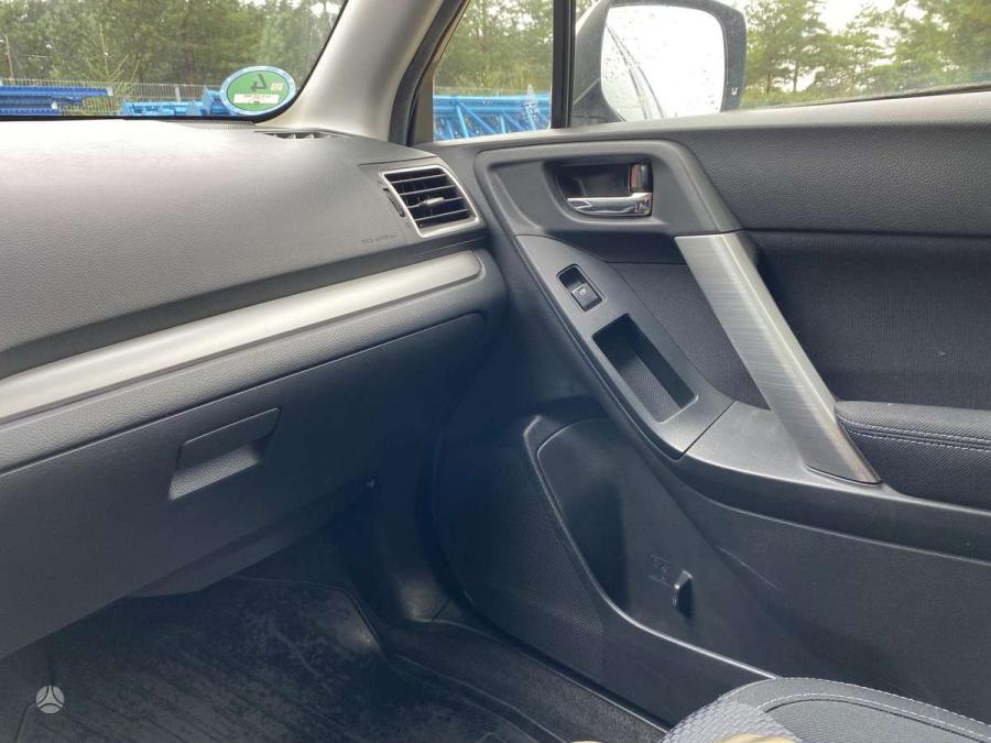 Brown Subaru Forester 2015 in Jonava, with an engine capacity of 2.00 L and mileage of 208 thousand km for 4200 €, photo 21 on AUTOMOTO.COM.LV