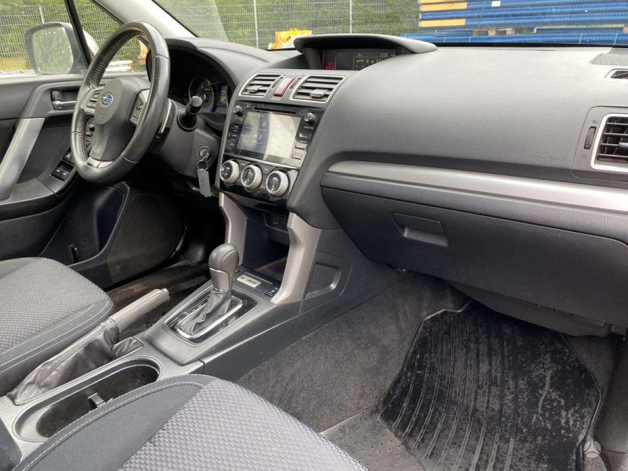 Brown Subaru Forester 2015 in Jonava, with an engine capacity of 2.00 L and mileage of 208 thousand km for 4200 €, photo 25 on AUTOMOTO.COM.LV