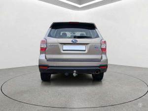 Brown Subaru Forester 2015 in Vilnius, with an engine capacity of 2.00 L and mileage of 176 thousand km for 8890 €, photo 5 on AUTOMOTO.COM.LV