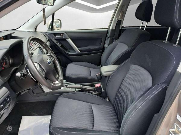 Subaru Forester 2015 in Vilnius on AUTOMOTO.COM.LV Brown Subaru Forester 2015 in Vilnius, with an engine capacity of 2.00 L and mileage of 176 thousand km for 8890 €, photo 8 on AUTOMOTO.COM.LV