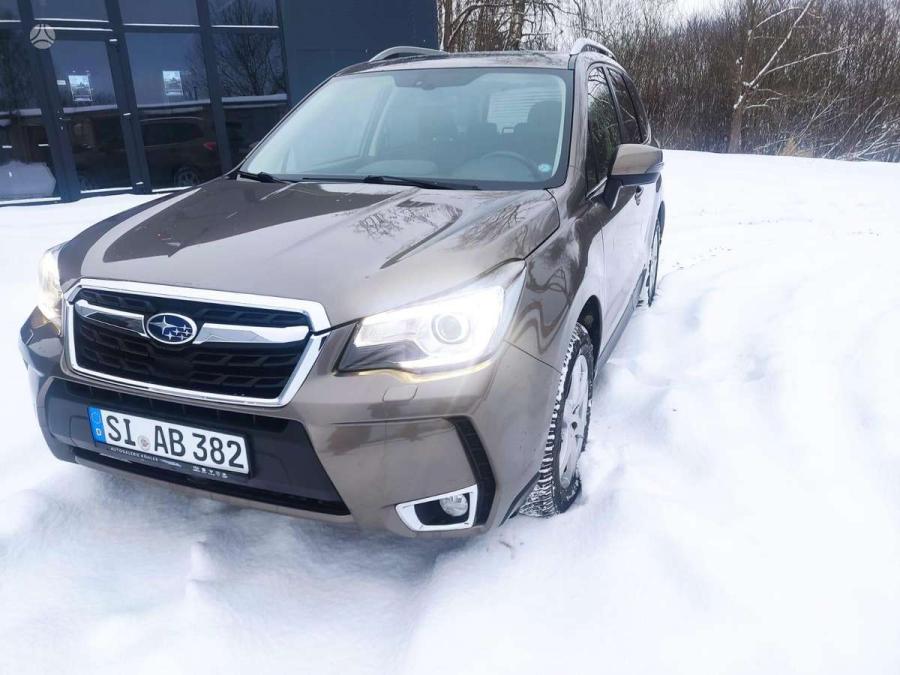 Brown Subaru Forester 2016 in Utena, with an engine capacity of 2.00 L and mileage of 144 thousand km for 9300 €, photo 3 on AUTOMOTO.COM.LV