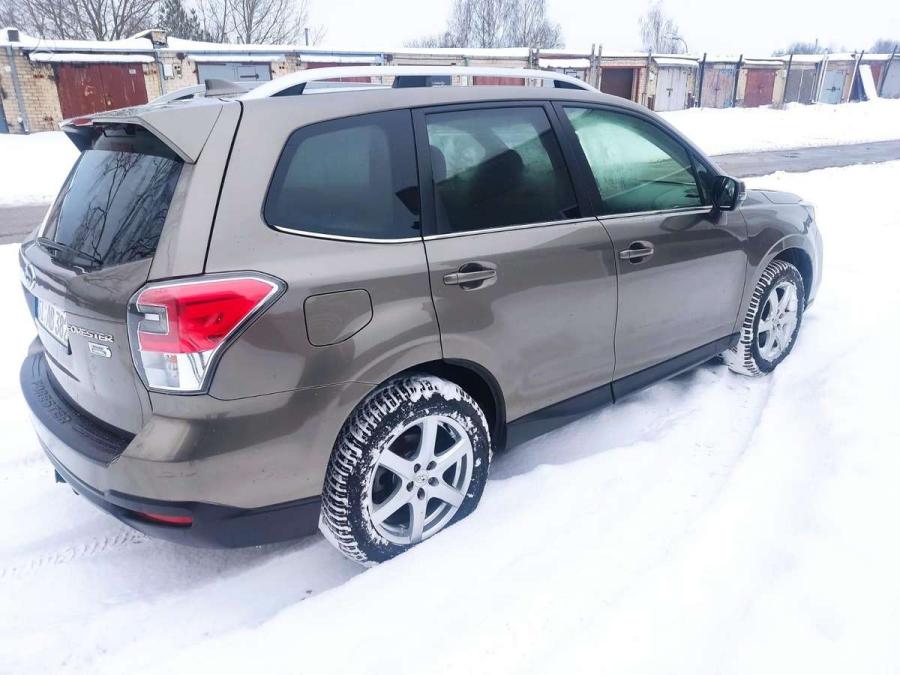 Brown Subaru Forester 2016 in Utena, with an engine capacity of 2.00 L and mileage of 144 thousand km for 9300 €, photo 6 on AUTOMOTO.COM.LV