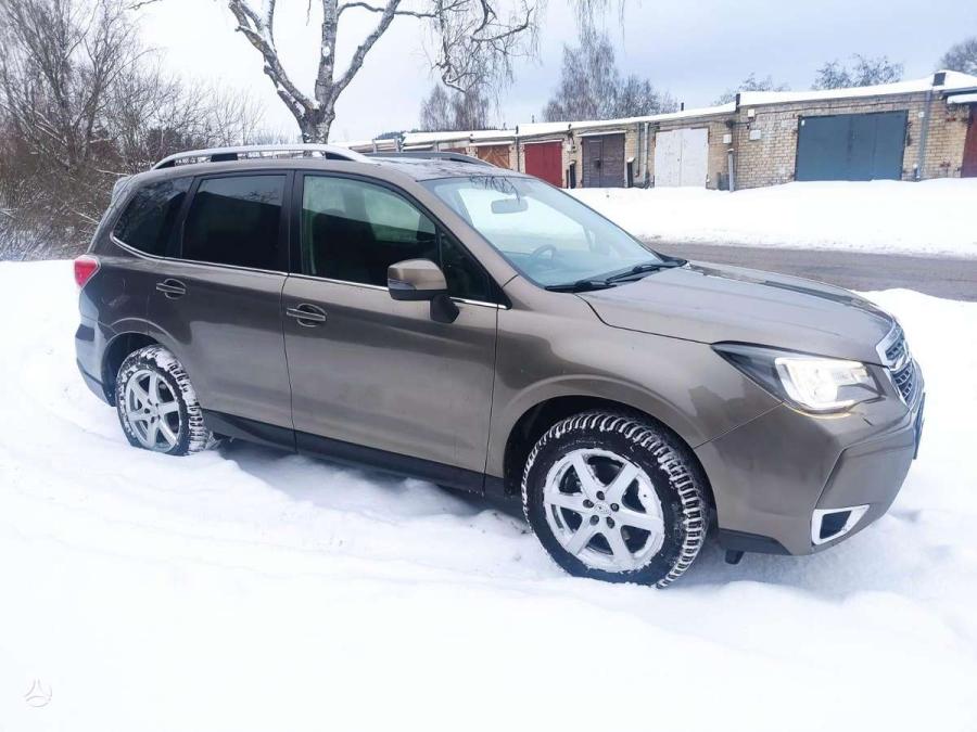 Brown Subaru Forester 2016 in Utena, with an engine capacity of 2.00 L and mileage of 144 thousand km for 9300 €, photo 10 on AUTOMOTO.COM.LV