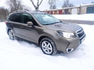 Brown Subaru Forester 2016 in Utena, with an engine capacity of 2.00 L and mileage of 144 thousand km for 9300 €, photo 11 on AUTOMOTO.COM.LV