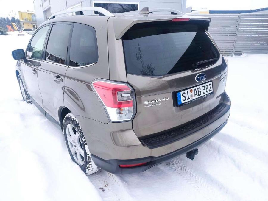 Brown Subaru Forester 2016 in Utena, with an engine capacity of 2.00 L and mileage of 144 thousand km for 9300 €, photo 12 on AUTOMOTO.COM.LV